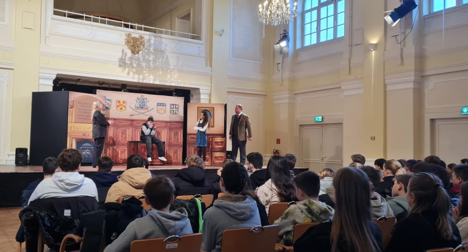 Englisches Theater „SPOOKED” – Sport- & Vitalmittelschule Korneuburg